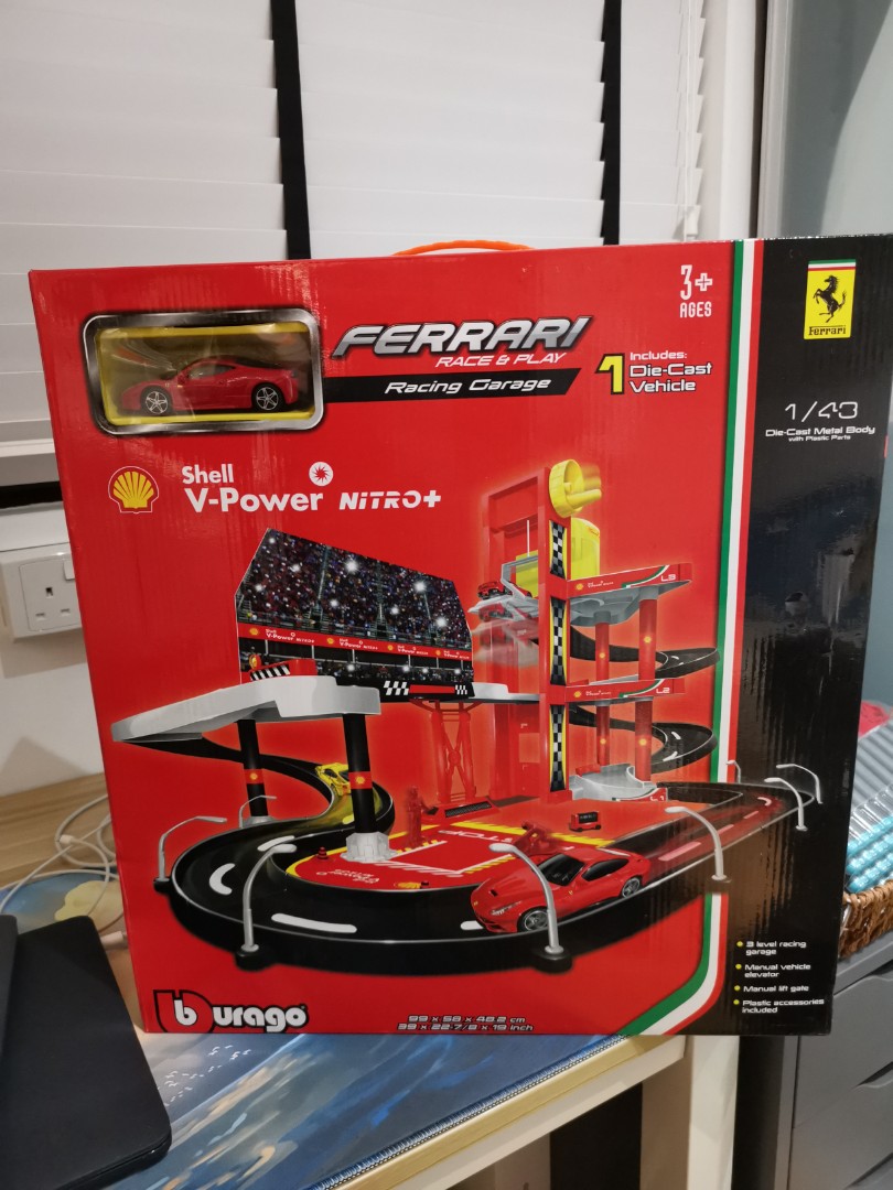Durago ferrari racing garage unopened, Toys & Games, Others on Carousell