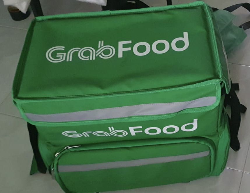 Grab food bag, Furniture & Home Living, Cleaning & Homecare Supplies ...