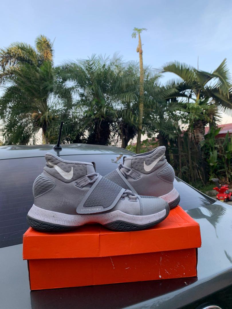 Hyper rev 2016, Men's Fashion, Footwear, Sneakers on Carousell