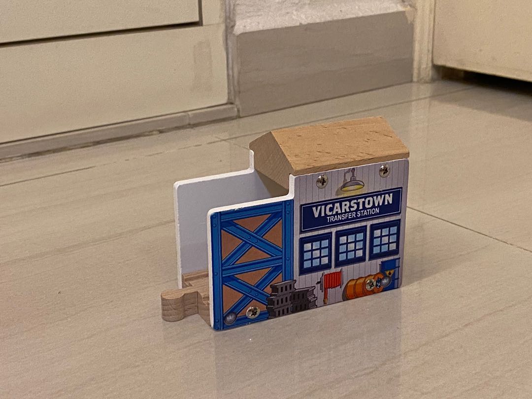 PL Wooden Train Tunnel Transfer Station, Hobbies & Toys, Toys & Games ...