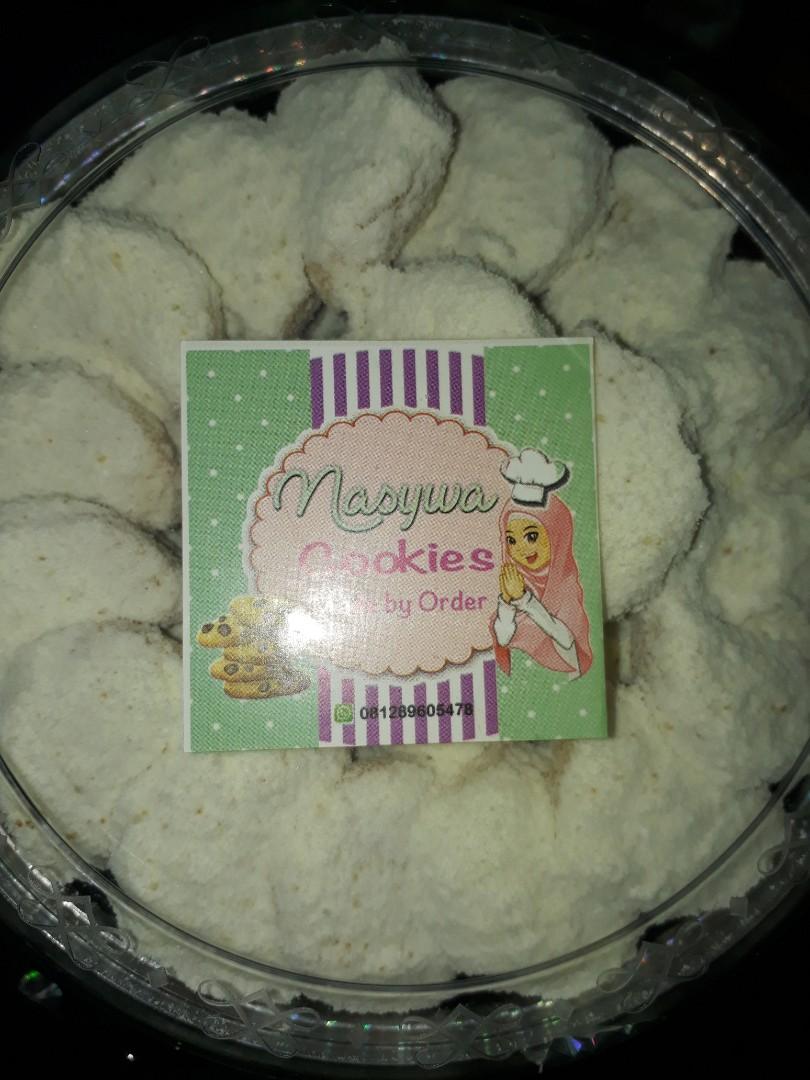 Putri Salju Taburan Susu Full Cream+Gula, Makanan & Minuman, Kue-kue di ...