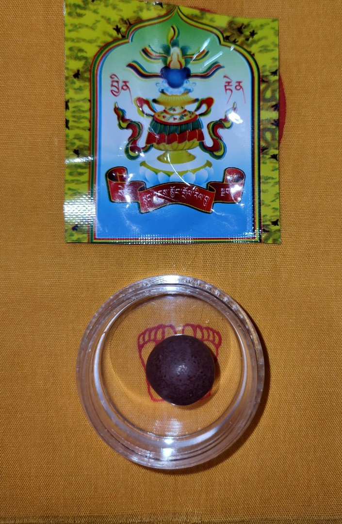 Tibetan Monastery Blessed Pill ( Buddha 佛), Hobbies & Toys, Memorabilia ...