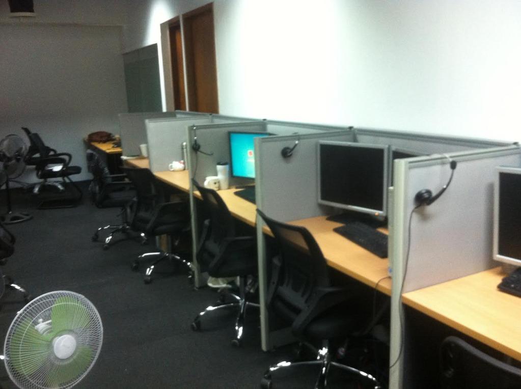 CALL CENTER TABLE TYPE OFFICE PARTITION, Furniture & Home Living ...