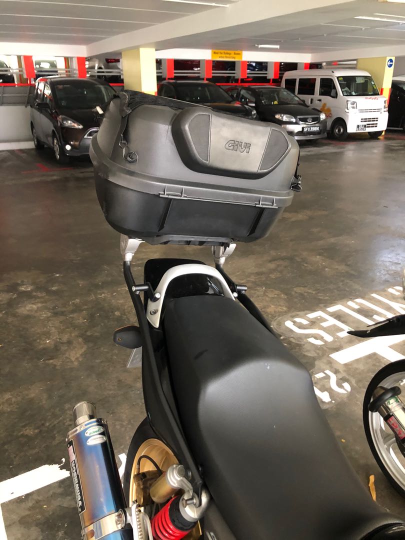 Cb400 rack n box, Motorcycles, Motorcycle Accessories on Carousell