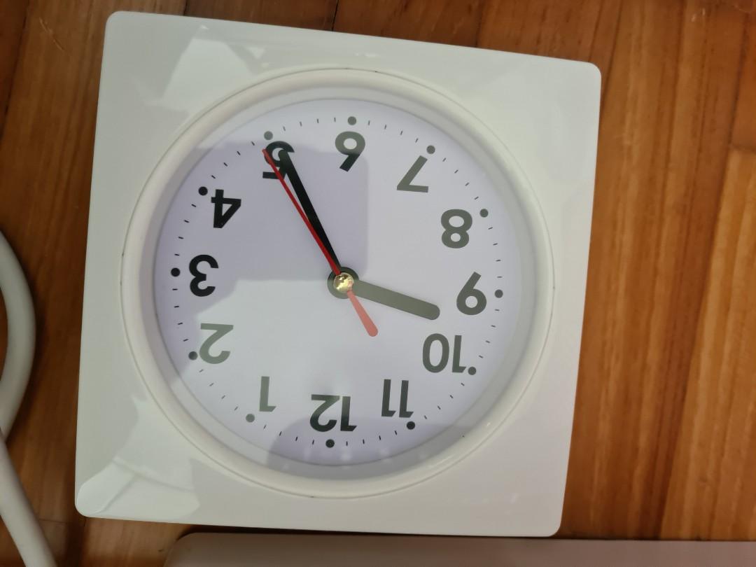 FREE - Daiso clock, Furniture & Home Living, Home Decor, Wall Decor on ...