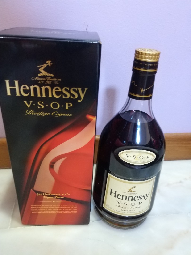 Hennessy VSOP 1 litre, Food & Drinks, Alcoholic Beverages on Carousell