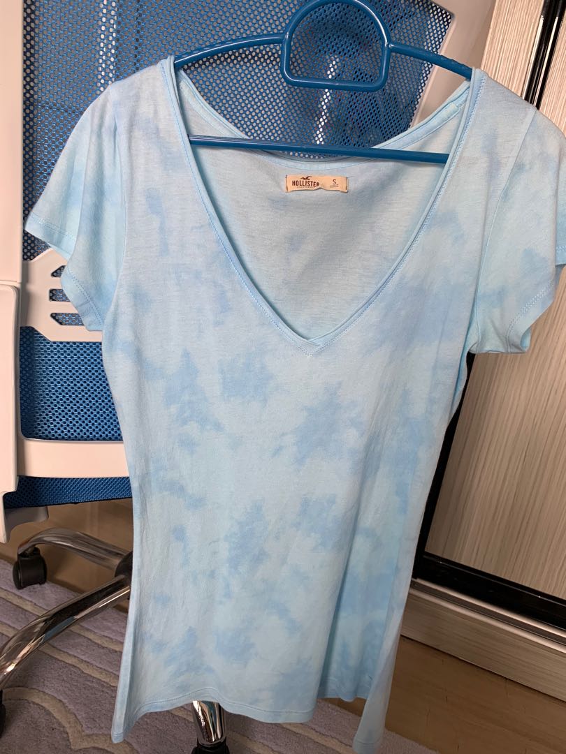 Holister woman V shape tshirts, Women's Fashion, Tops, Other Tops on ...