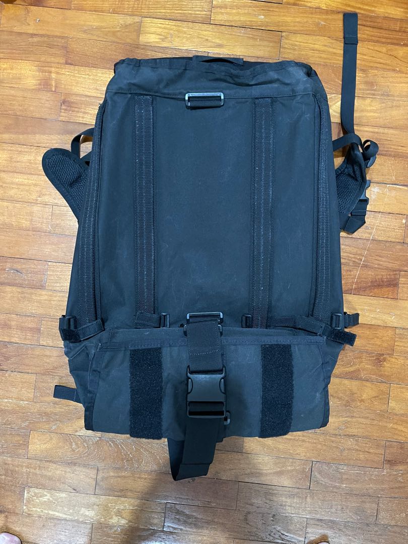 Mission workshop r6, Men's Fashion, Bags, Backpacks on Carousell