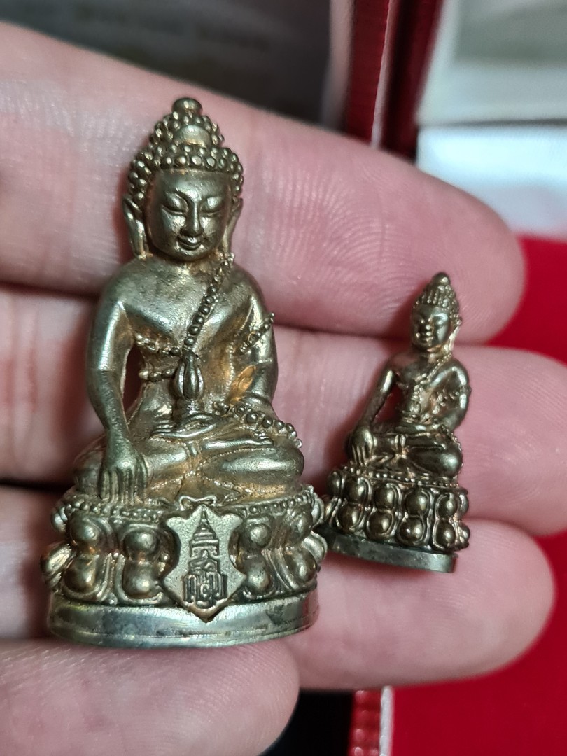 Phra kring phra chaiwat roy pee wat bowon, Hobbies & Toys, Memorabilia & Collectibles, Religious ...