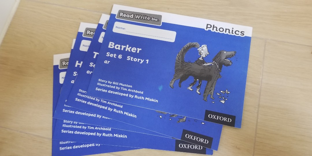 RWI Blue Set 6, 興趣及遊戲, 書本 & 文具, 小說 & 故事書 - Carousell