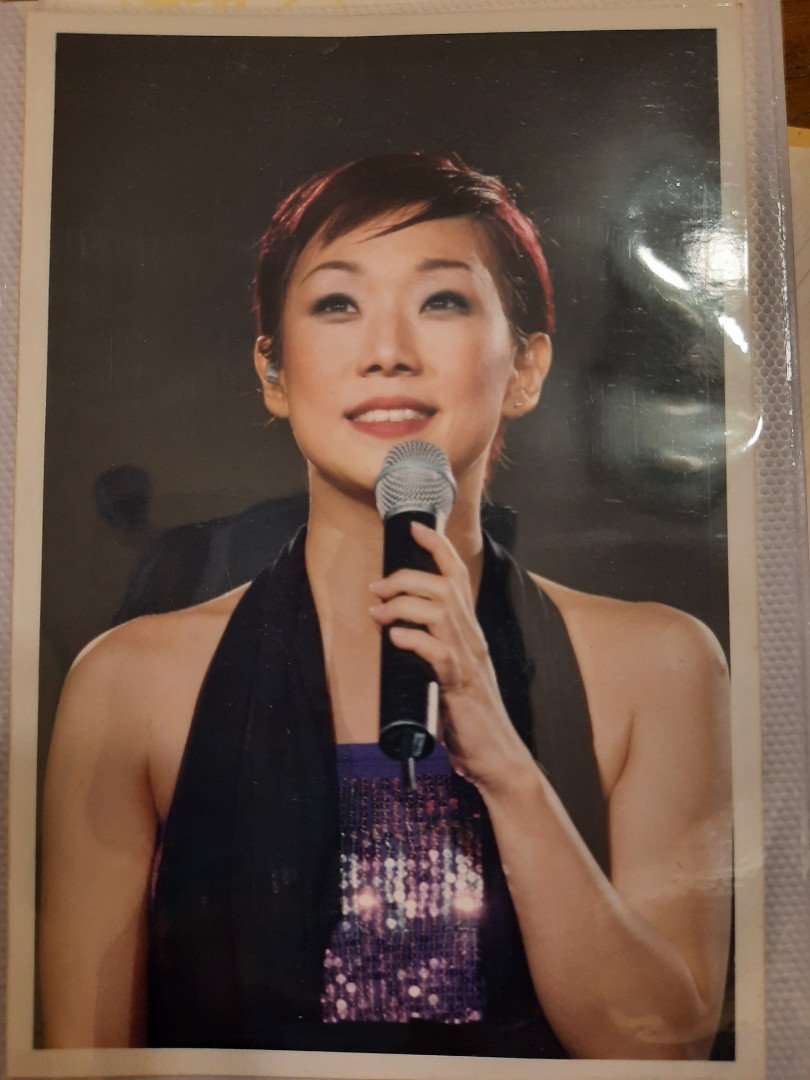 Sandy Lam 照片 演唱會, 興趣及遊戲, 音樂、樂器 & 配件, 音樂與媒體 - CD 及 DVD - Carousell
