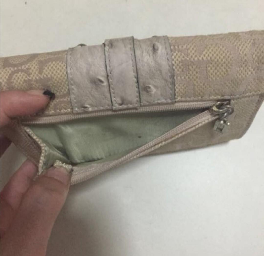 Authentic Guess Wallet, Women's Fashion, Bags & Wallets, Wallets & Card ...