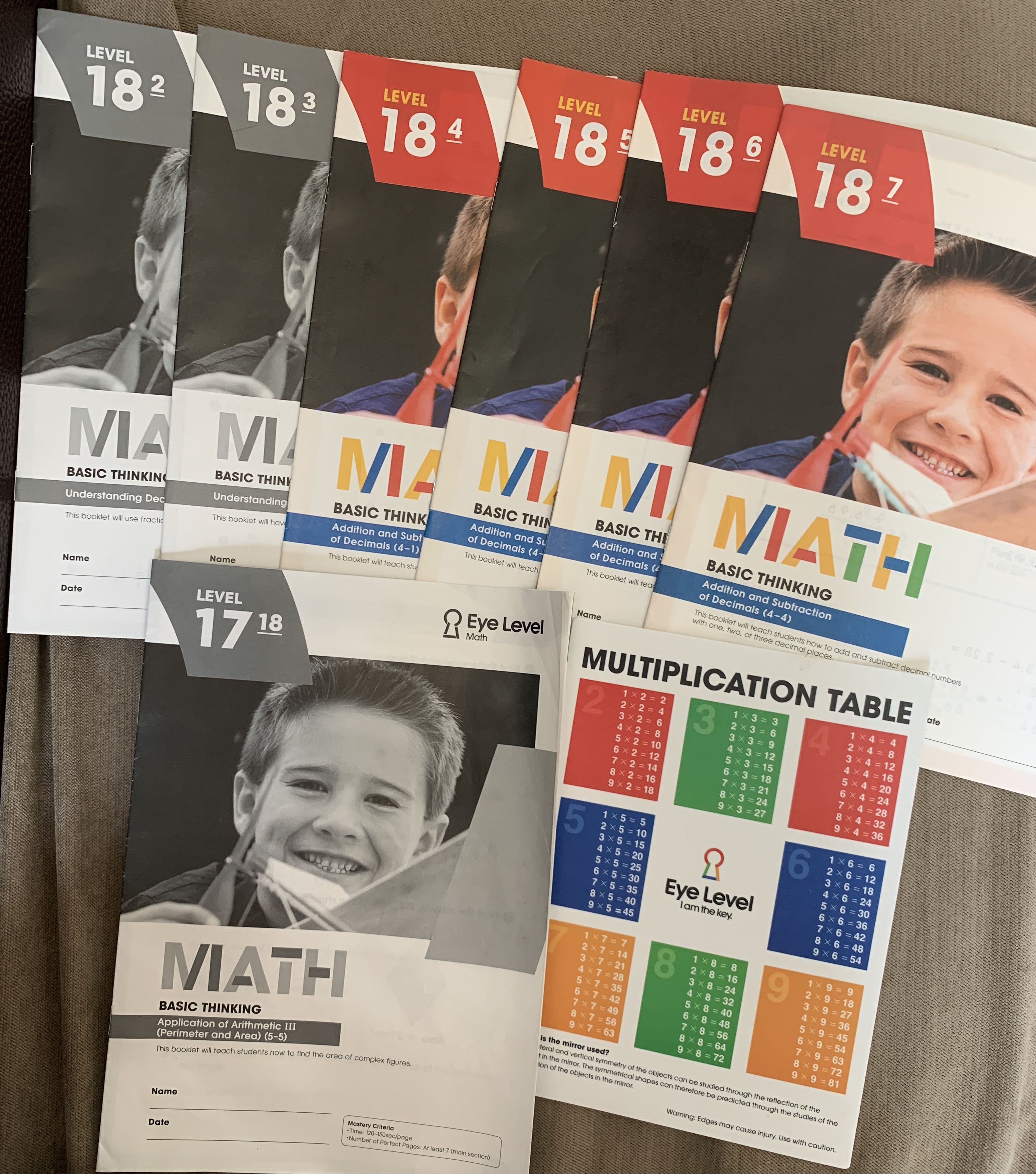 (未做過）Eye level Math - basic thinking, 興趣及遊戲, 書本 & 文具, 教科書 - Carousell