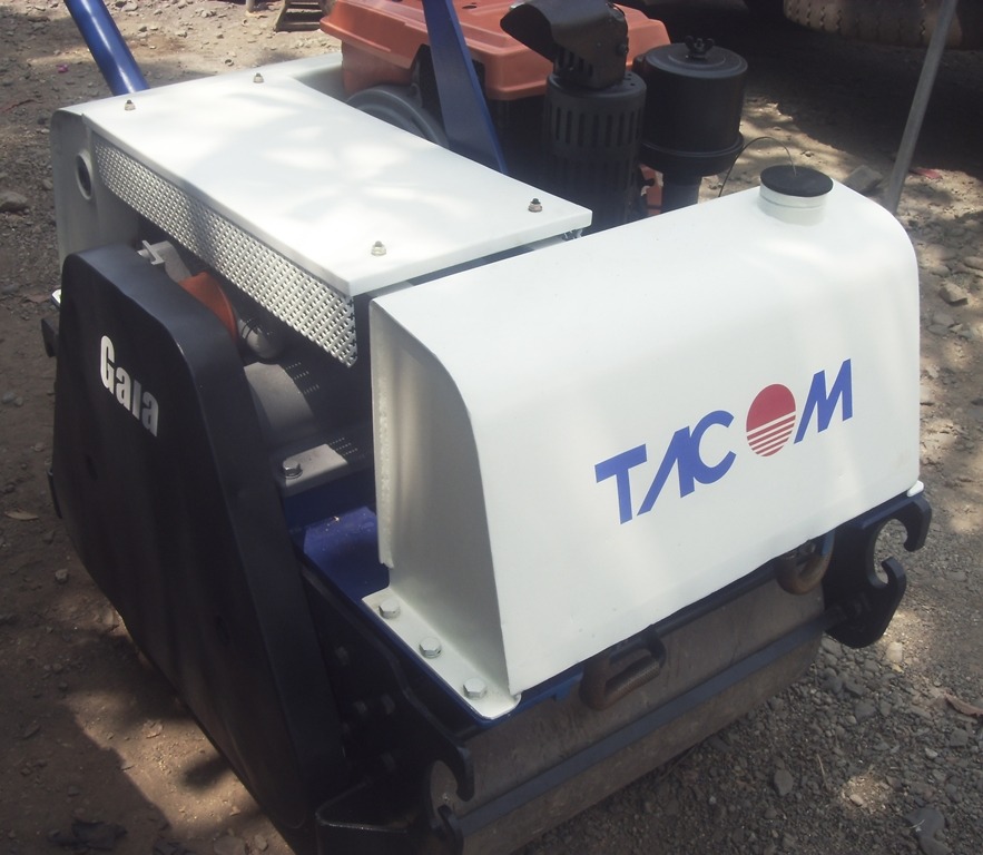 Japan Surplus walk behind roller road compactor pison, Commercial ...