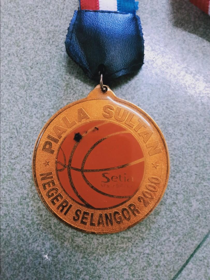 Medal Kejohanan Bola Keranjang Piala Sultan Selangor 2000, Johan ...