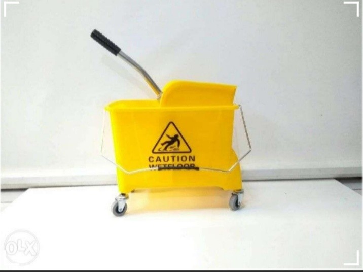 20 Liters Commercial Bucket Mop Squeezer with Freebies, Health ...