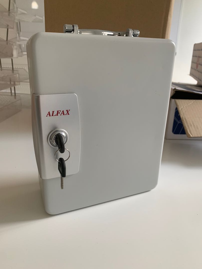Alfax key box, Everything Else on Carousell