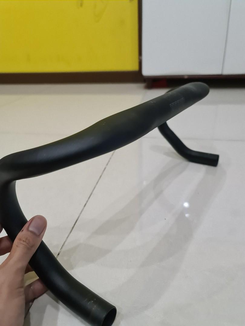 FSA compact aero dropbar, Sports Equipment, Bicycles & Parts, Bicycles ...