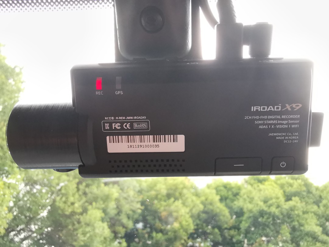 Iroad x9 front and back, Car Accessories, Electronics & Lights on Carousell