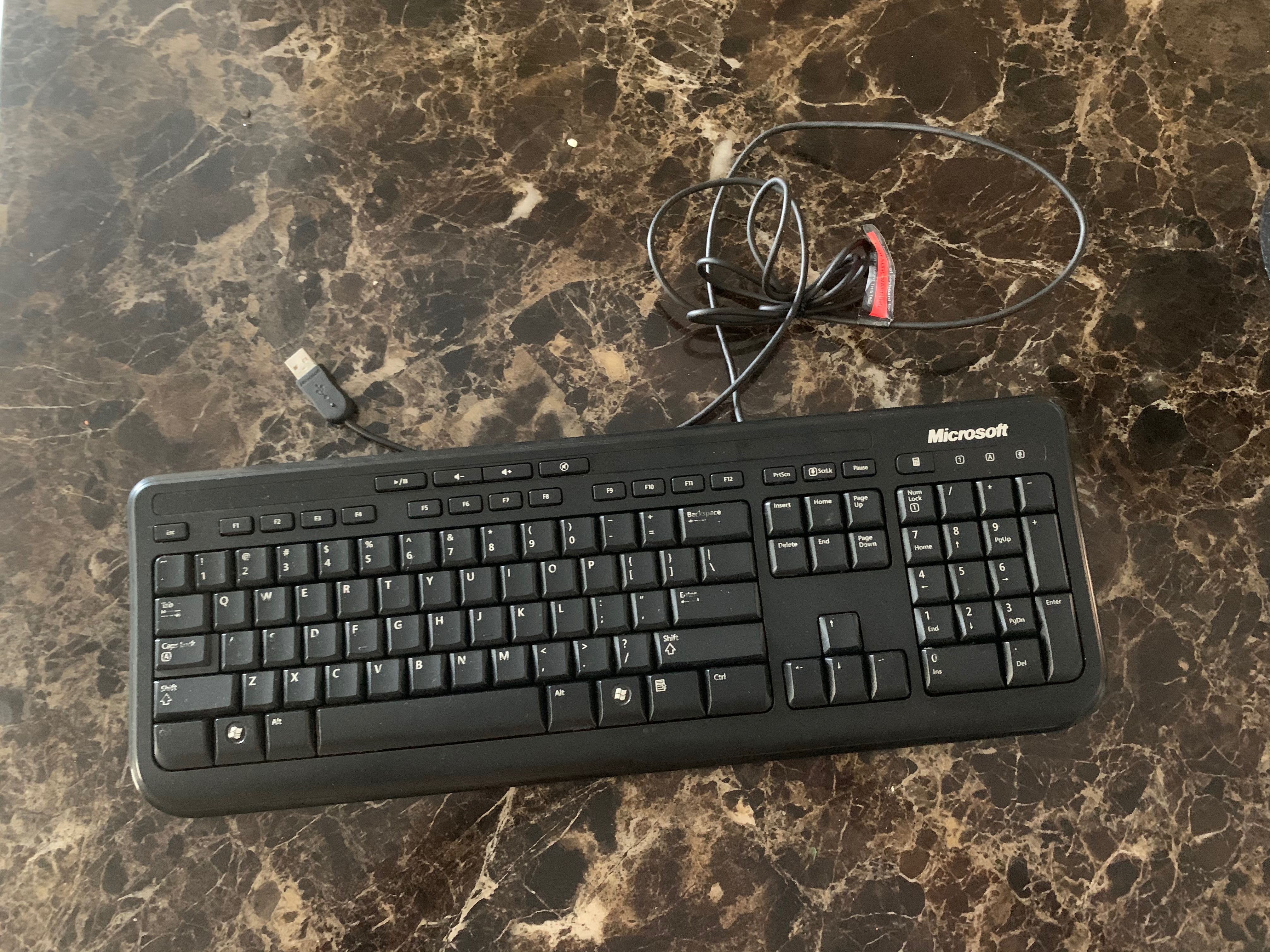 Microsoft Keyboard (600 Series), Computers & Tech, Parts & Accessories ...