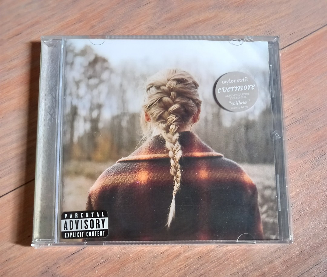 Taylor swift, Hobbies & Toys, Music & Media, CDs & DVDs on Carousell