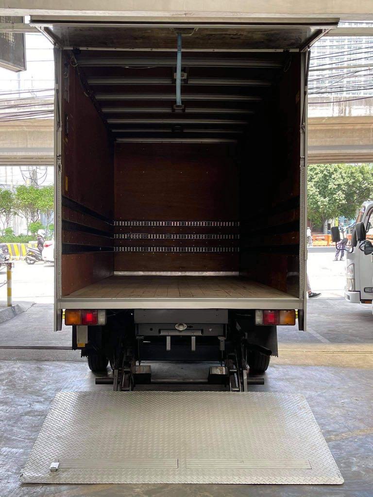 2020 Fuso Canter Aluminum Closed Van 14ft. Wide with Power Lifter ...