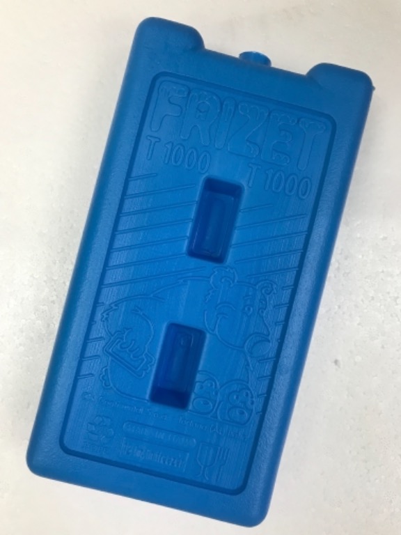 Frizet T1000 freezer pack / ice pack / fishing, Babies & Kids, Nursing ...