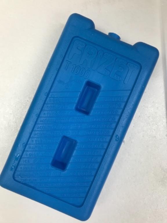 Frizet T1000 freezer pack / ice pack / fishing, Babies & Kids, Nursing ...