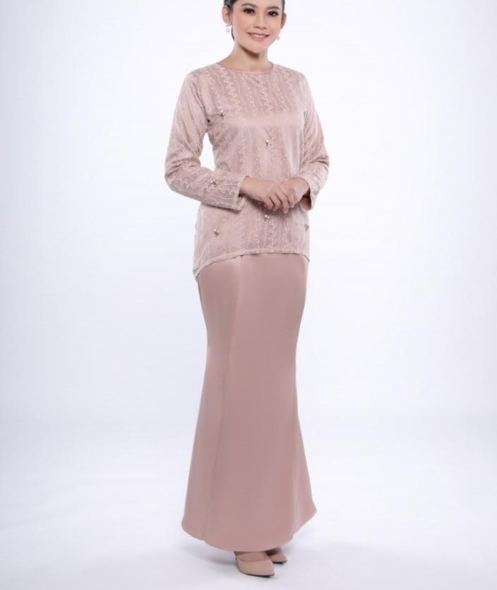 Hanis Zalikha by Jakel Koleksi Raya 2021, Women's Fashion, Muslimah Fashion, Baju Kurung & sets ...