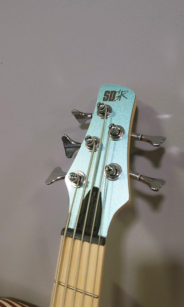 Ibanez Mezzo 5 string bass (Medium Scale), Hobbies & Toys, Music ...