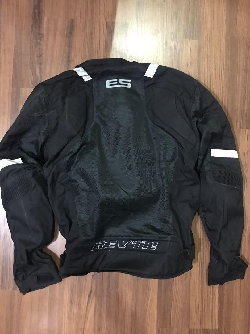 Original Revit Rev’it riding jacket M size, Motorbikes on Carousell