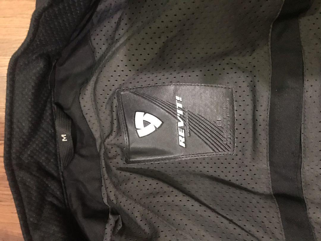 Original Revit Rev’it riding jacket M size, Motorbikes on Carousell