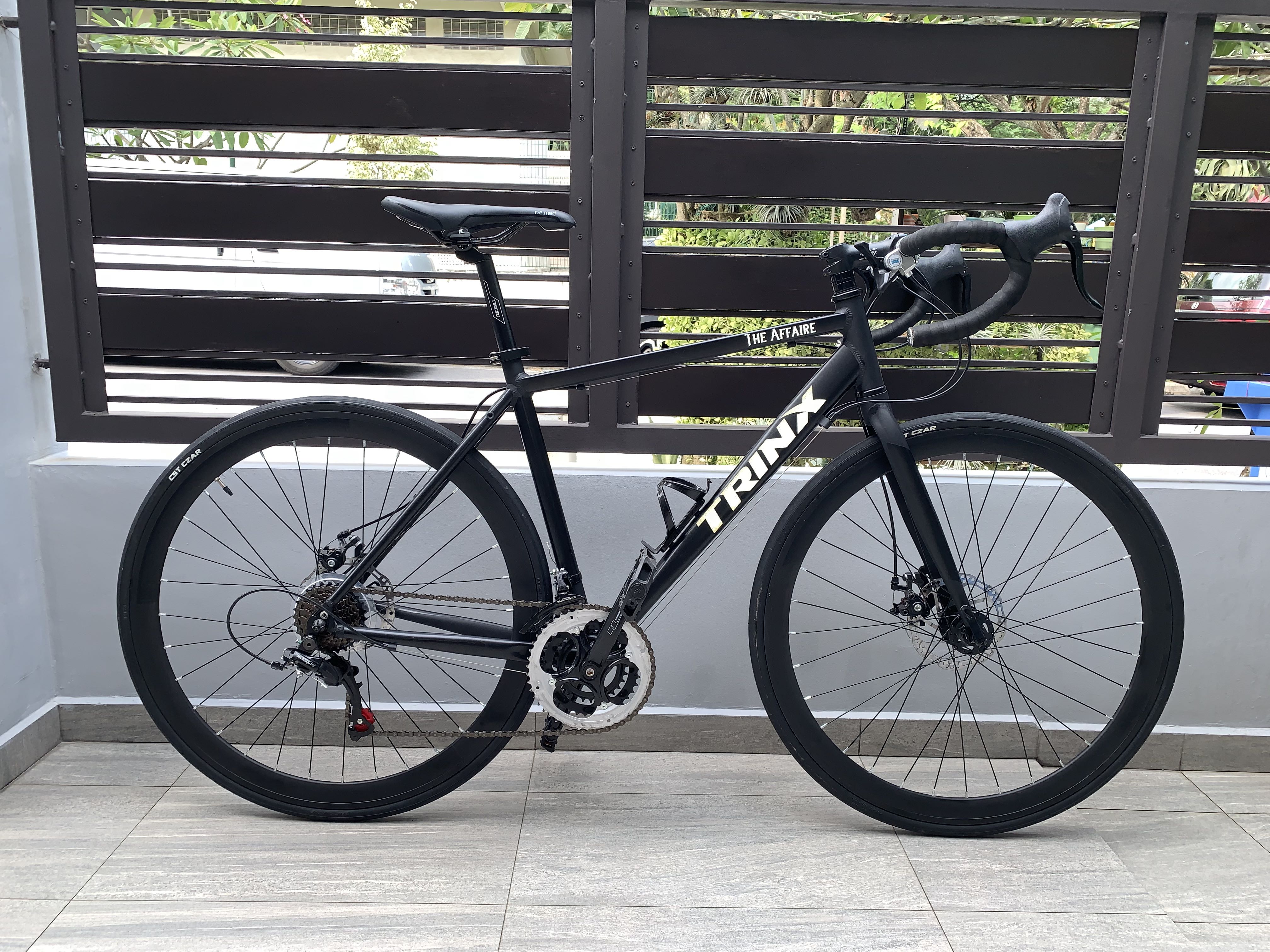 Trinx Tempo 1.3 road bike, Sports Equipment, Bicycles & Parts, Bicycles ...