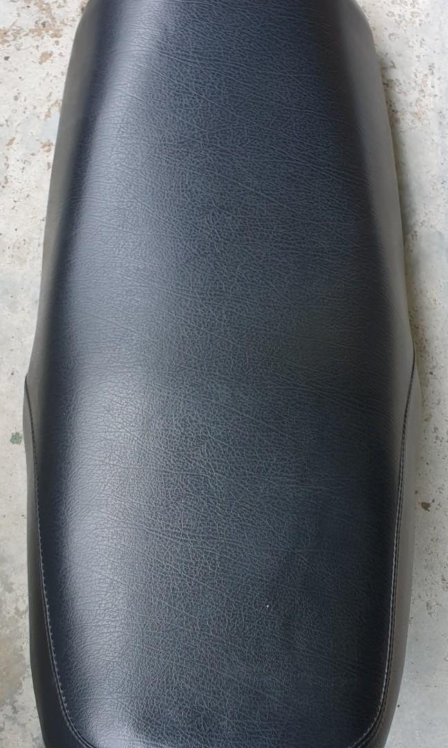 Yamaha RD 350 LC/ LC tong stock seat, Motorcycles, Motorcycle ...