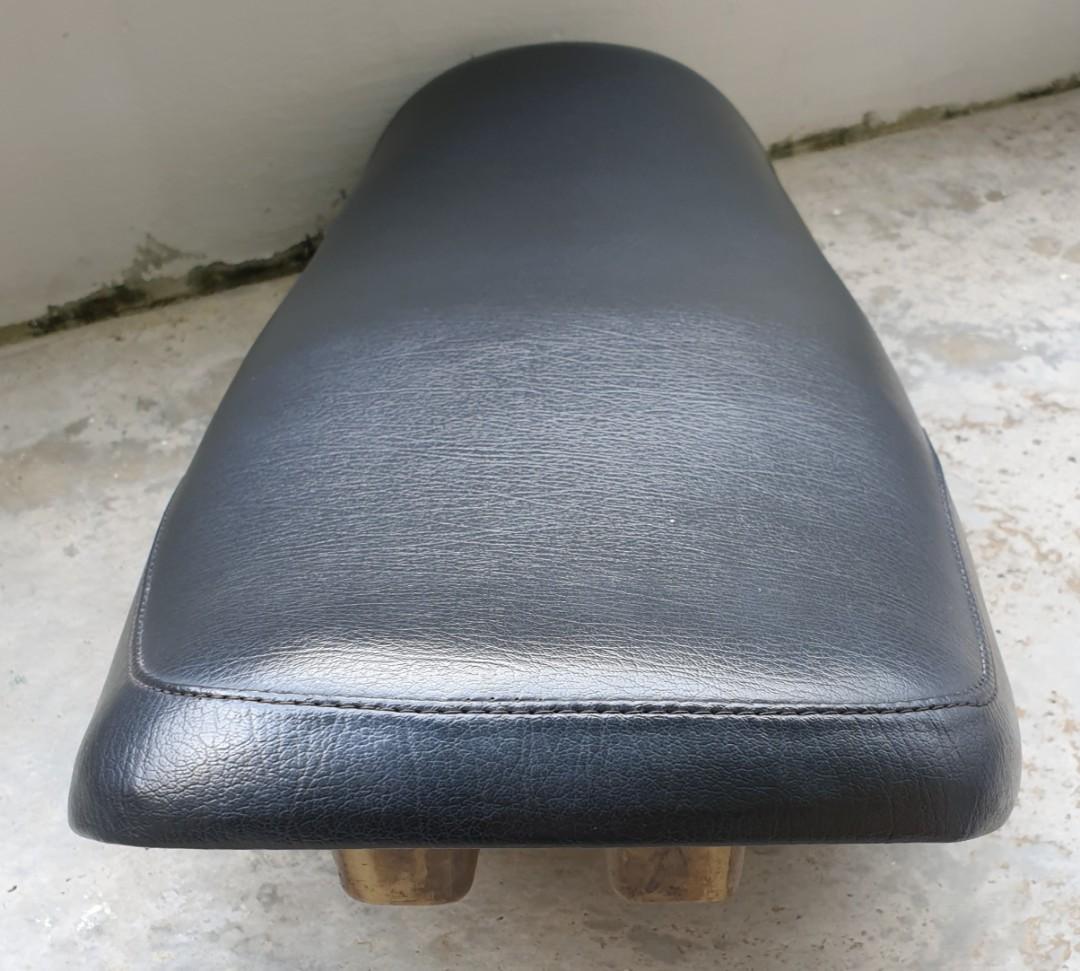 Yamaha RD 350 LC/ LC tong stock seat, Motorcycles, Motorcycle ...