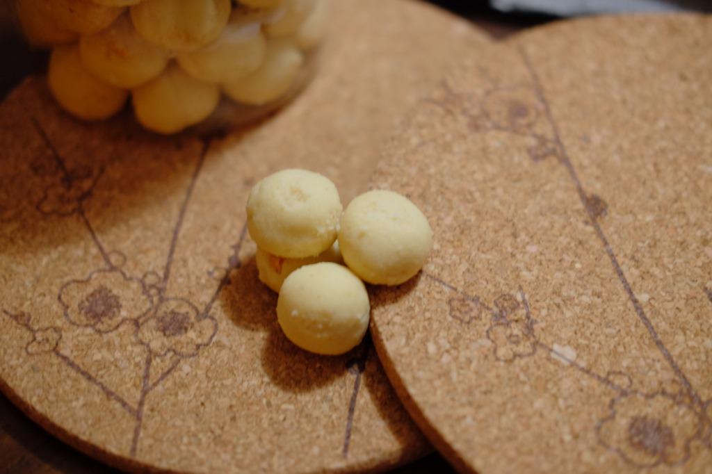 Kuih Suji Cornflakes | Kuih Suji Almond | KUIH RAYA 2021, Food & Drinks ...