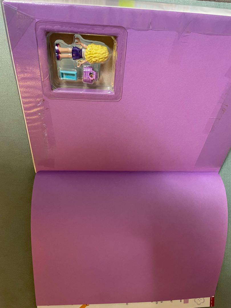 LEGO Friends Character Encyclopaedia with exclusive outfit and Naya, 兒童 ...