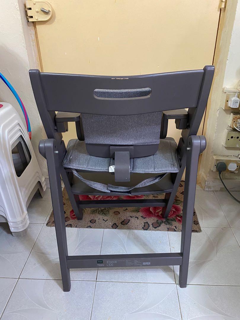 Moji high chair, 傢俬＆家居, 傢俬, 椅子 on Carousell