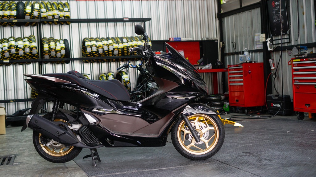 Moto Lassy Singapore Honda PCX 160 2021 Version 5 Custom Rumble Seat ...