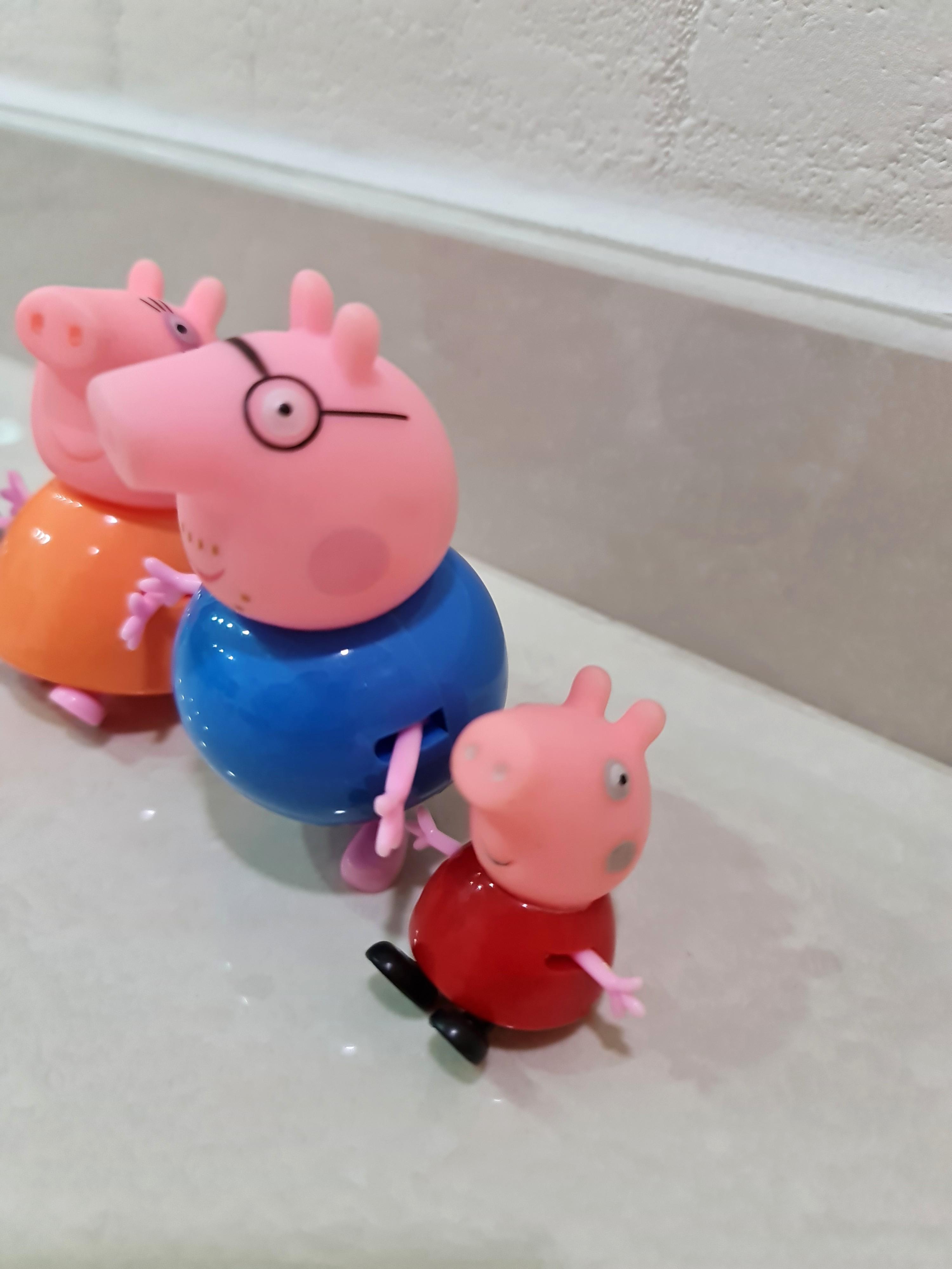 Peppa Pig Family Figurines Toy Set, Hobbies & Toys, Toys & Games on ...