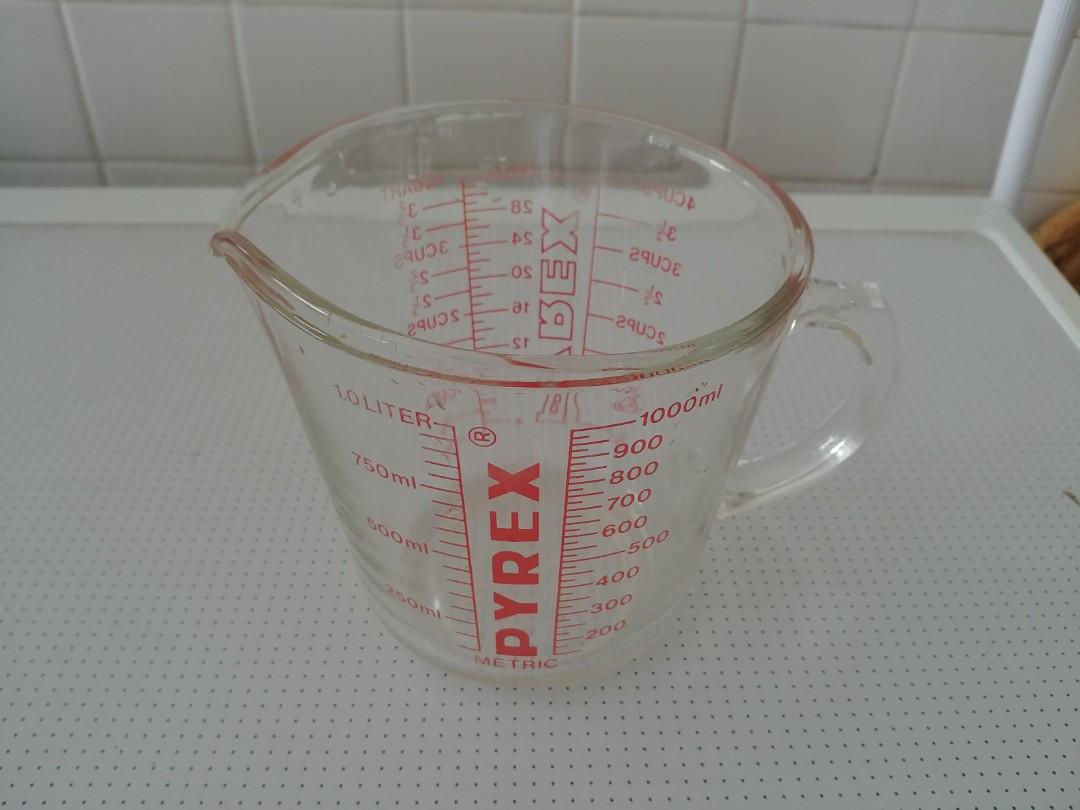 Pyrex 1L / 4 Cup glass measuring cup, Home Appliances, Kitchenware on ...