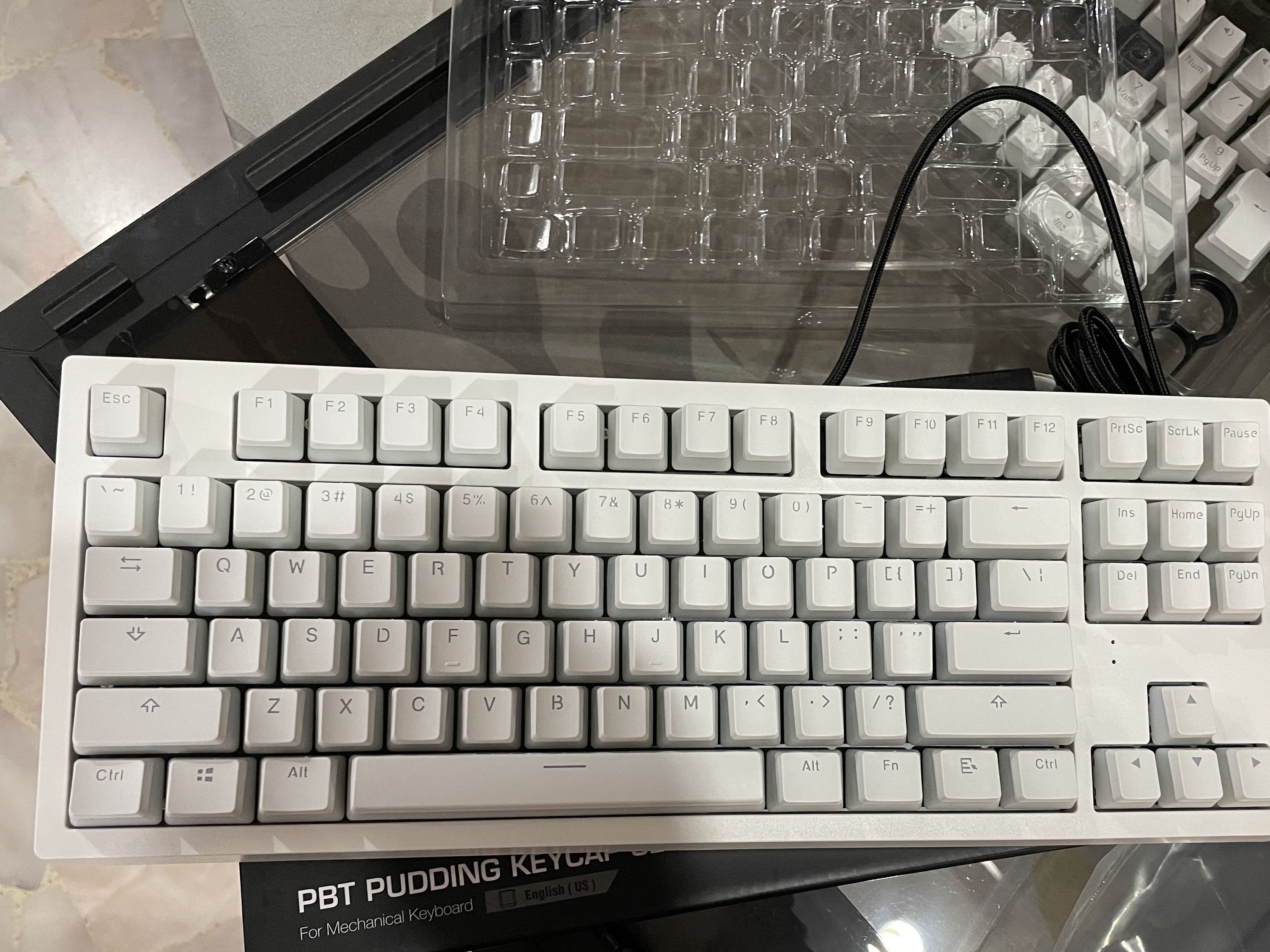 Tecware Phantom 87 SE (with white pudding keycaps & shroud), Computers ...