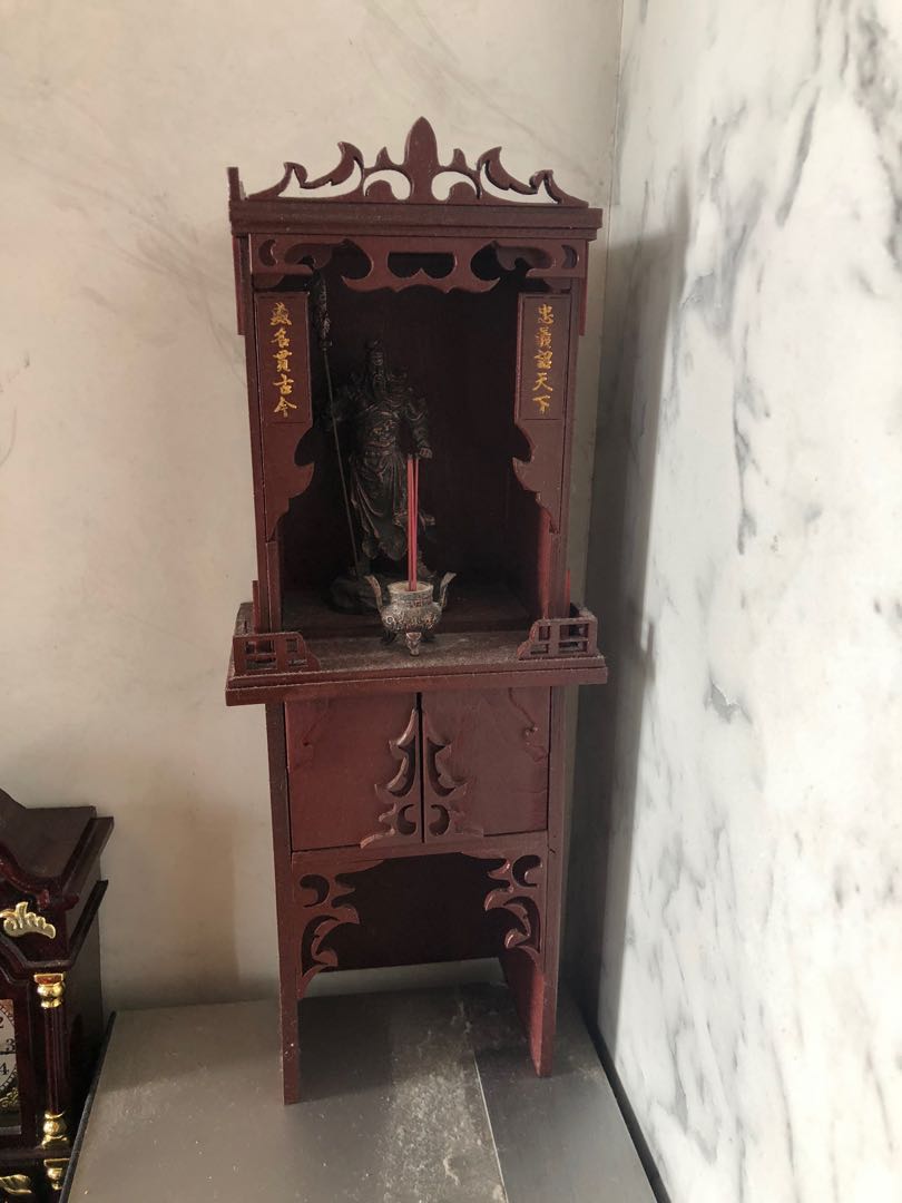 1/6 Scale Chinese Altar with Guan Gong, Hobbies & Toys, Toys & Games on ...
