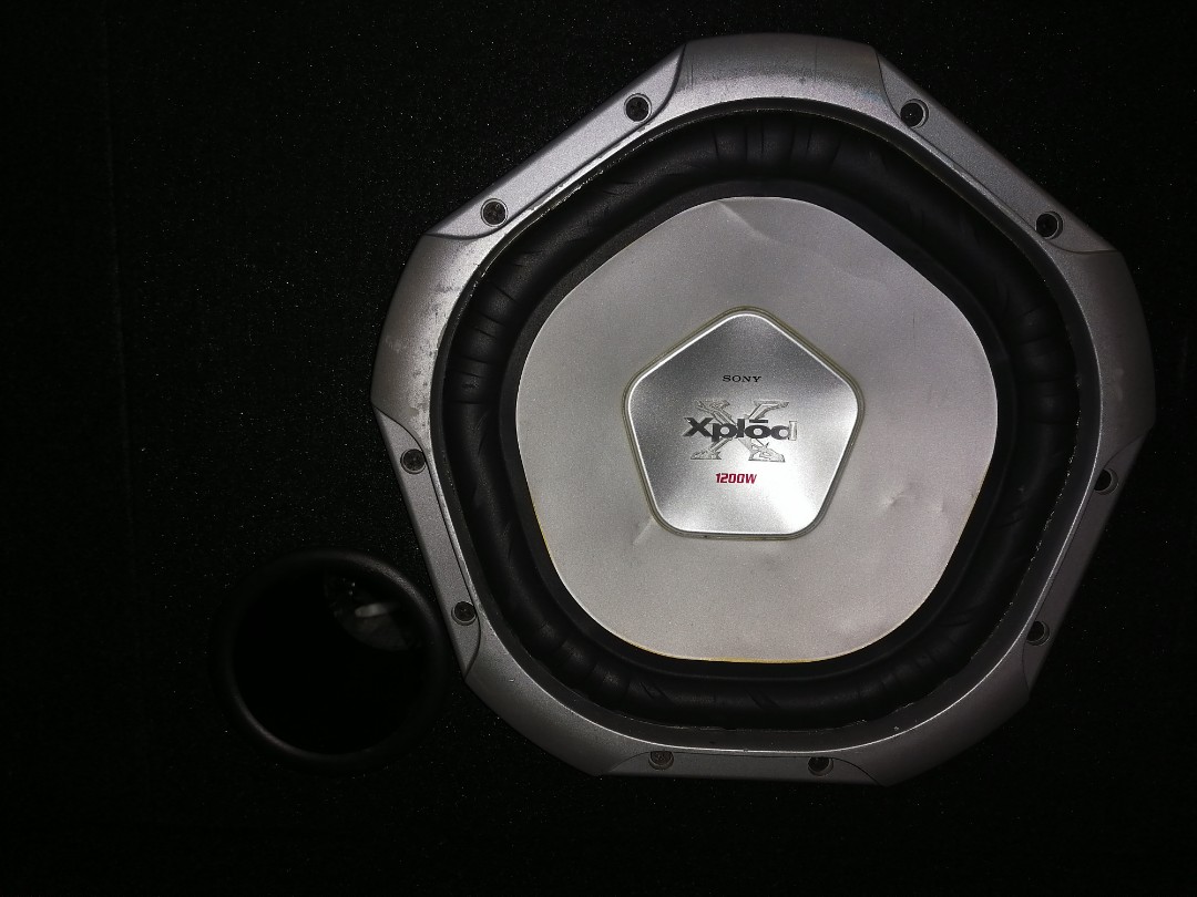 Lightning power amp Sony Explode subwoofer soundstream under seat ...