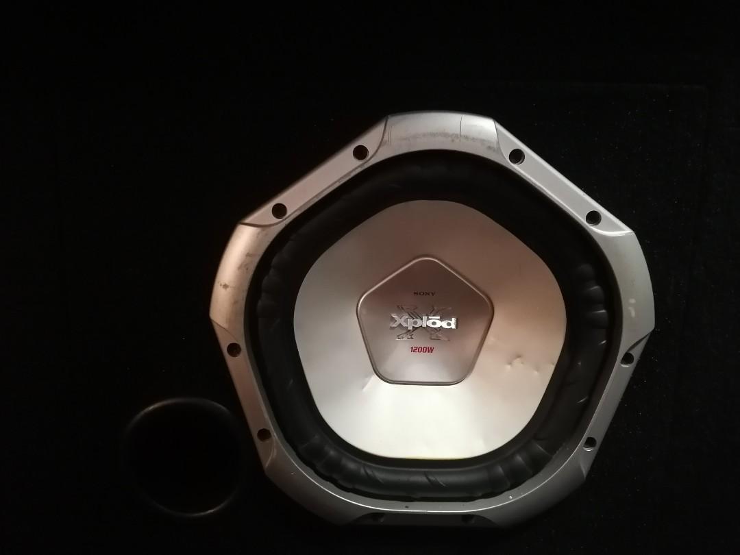 Lightning power amp Sony Explode subwoofer soundstream under seat ...