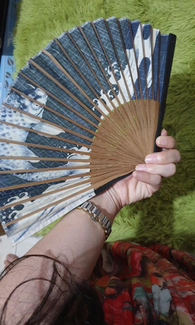 Japanese koi fish fan, Hobbies & Toys, Memorabilia & Collectibles ...