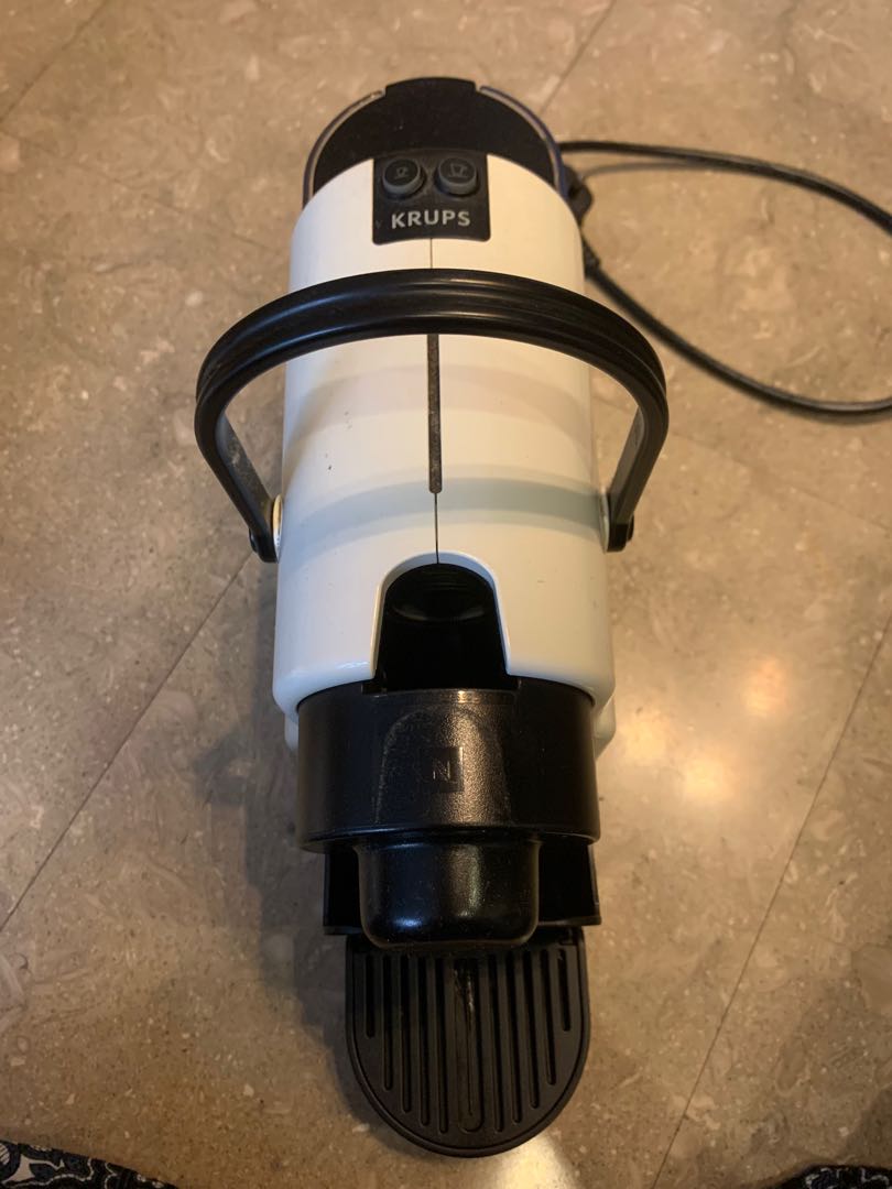 Krups Nespresso Inissia Coffee Machine 1st Gen, TV & Home Appliances ...