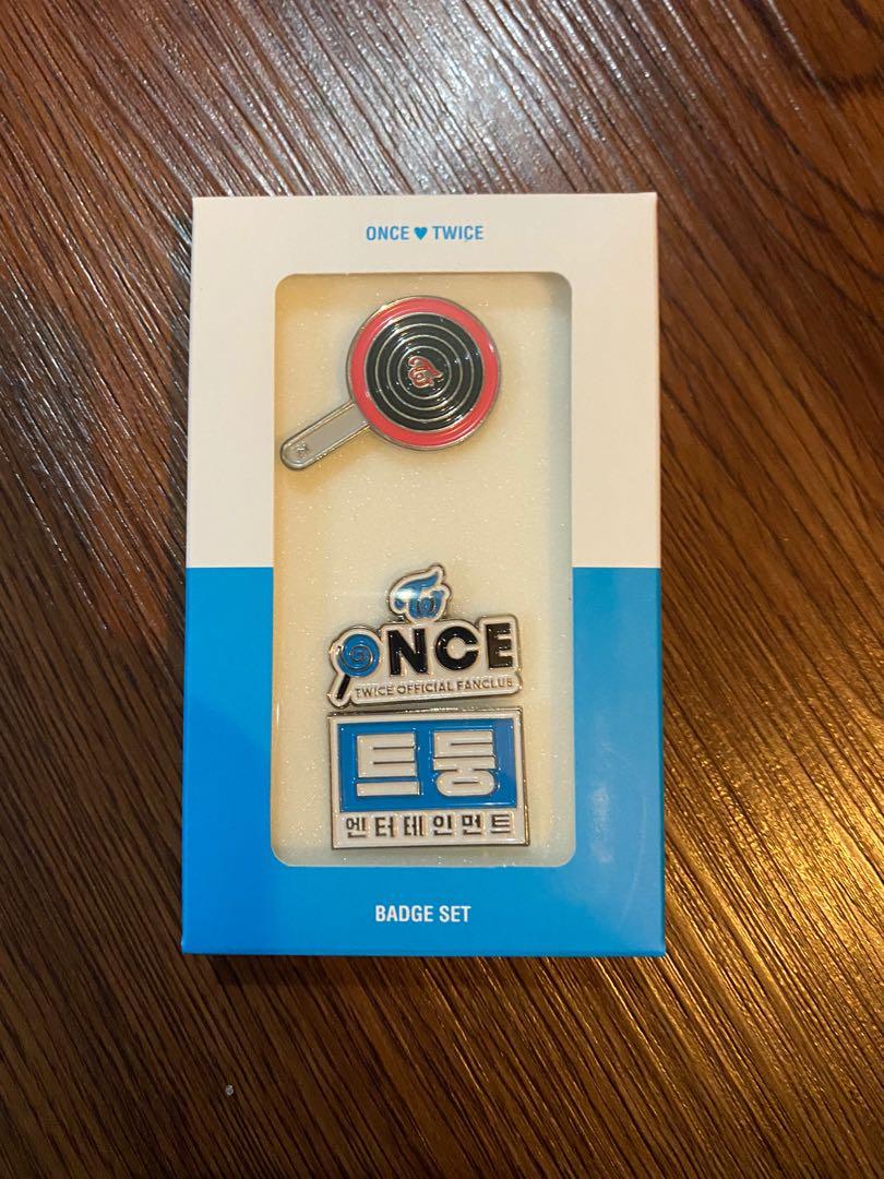 TWICE 3rd Gen Badge Set and Notepad, Hobbies & Toys, Memorabilia ...
