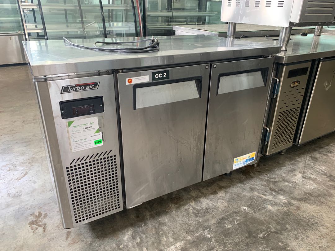 4 feet Counter chiller. Turbo air. Blower type, TV & Home Appliances ...