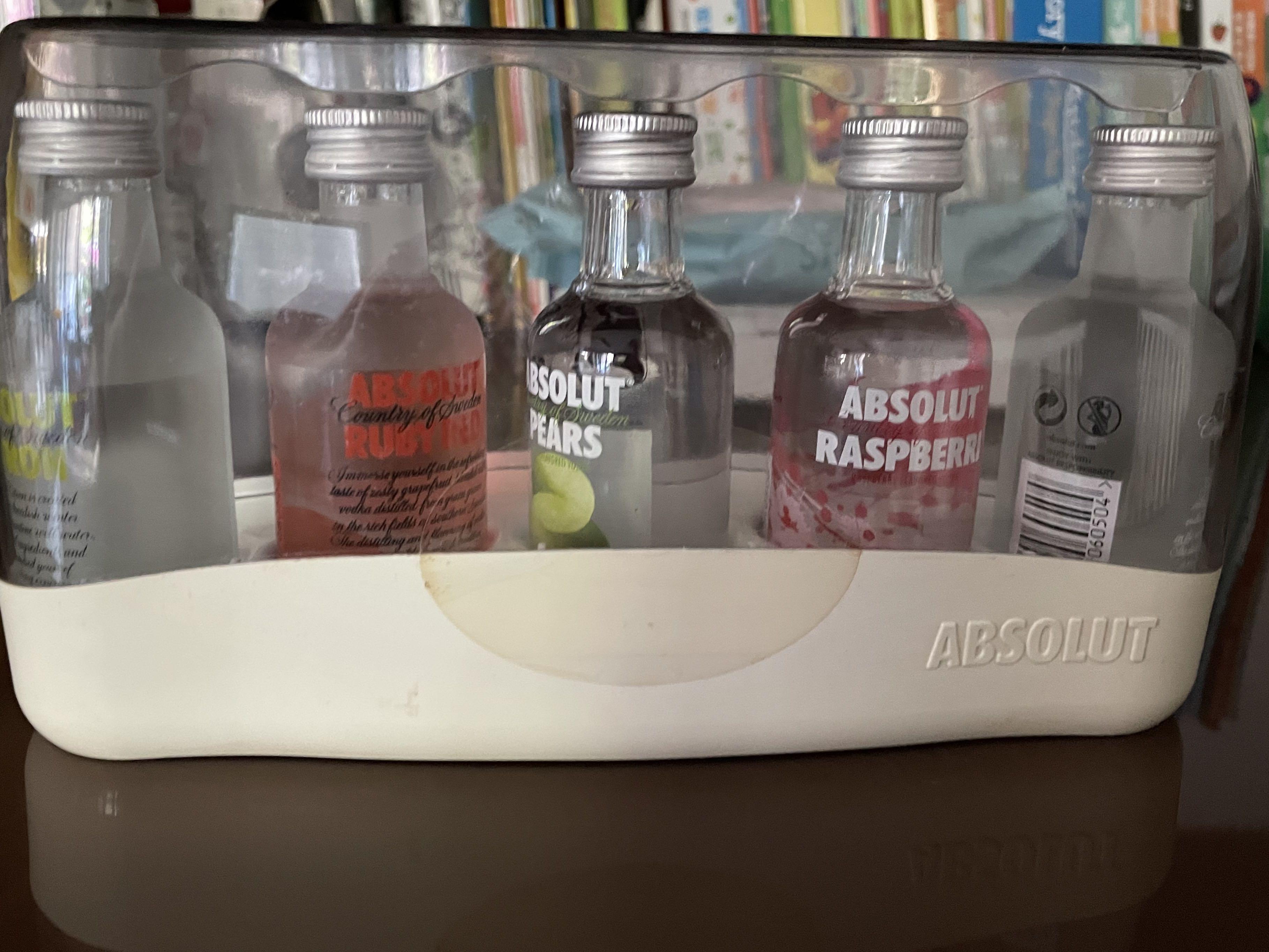 Absolut Fives Flavoured Miniature Selection Gift Set, Food & Drinks ...